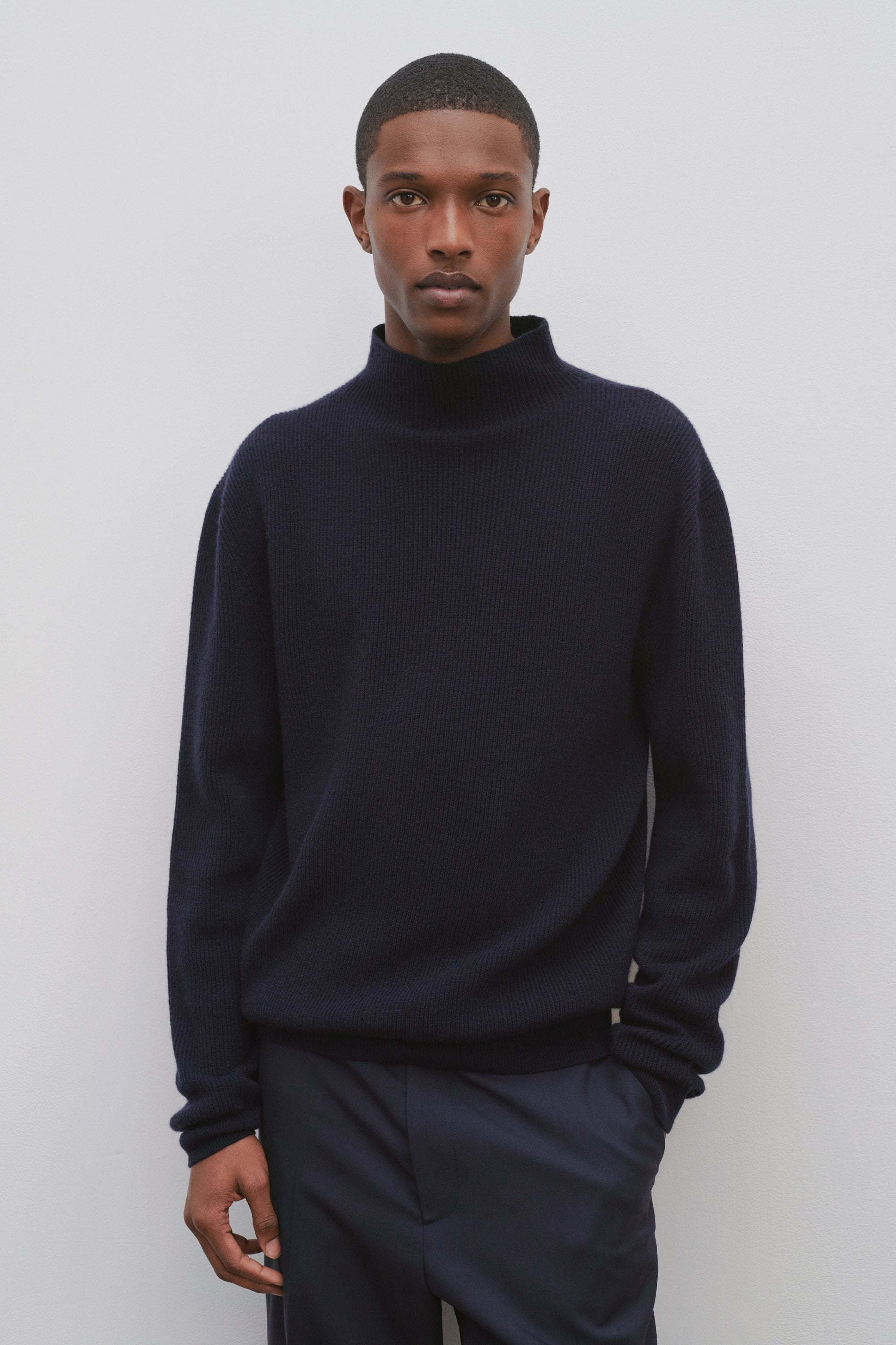 Daniel Sweater Blue in Cashmere – The Row