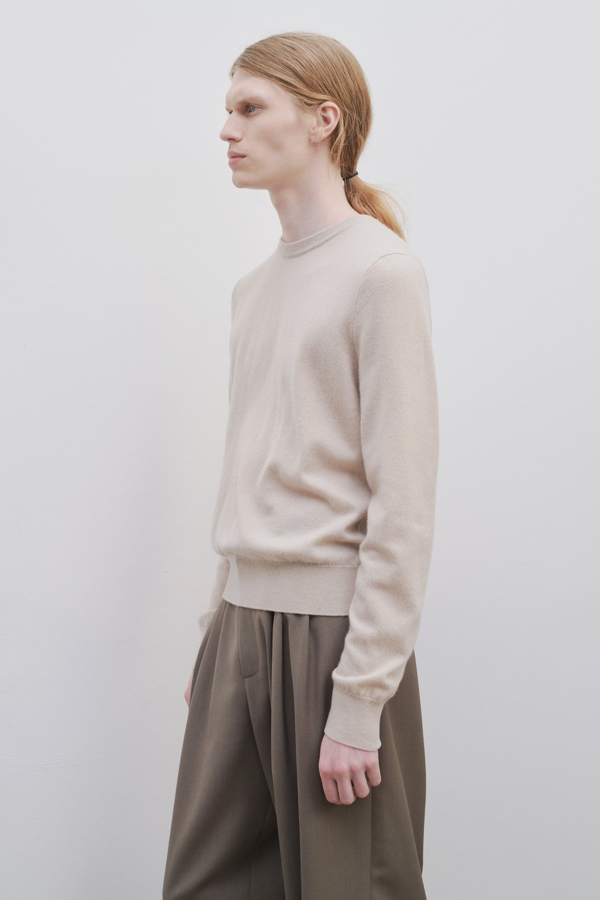 Benji Crew Neck Sweater Beige – The Row