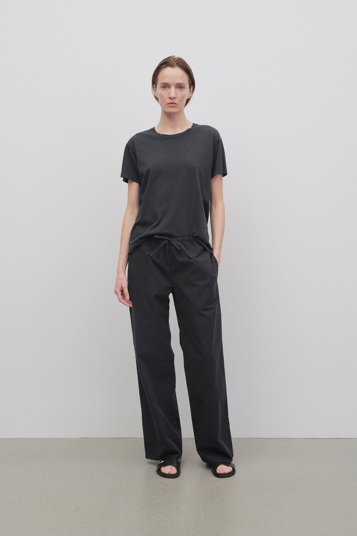 Jugi コットンパンツ ブラック – The Row