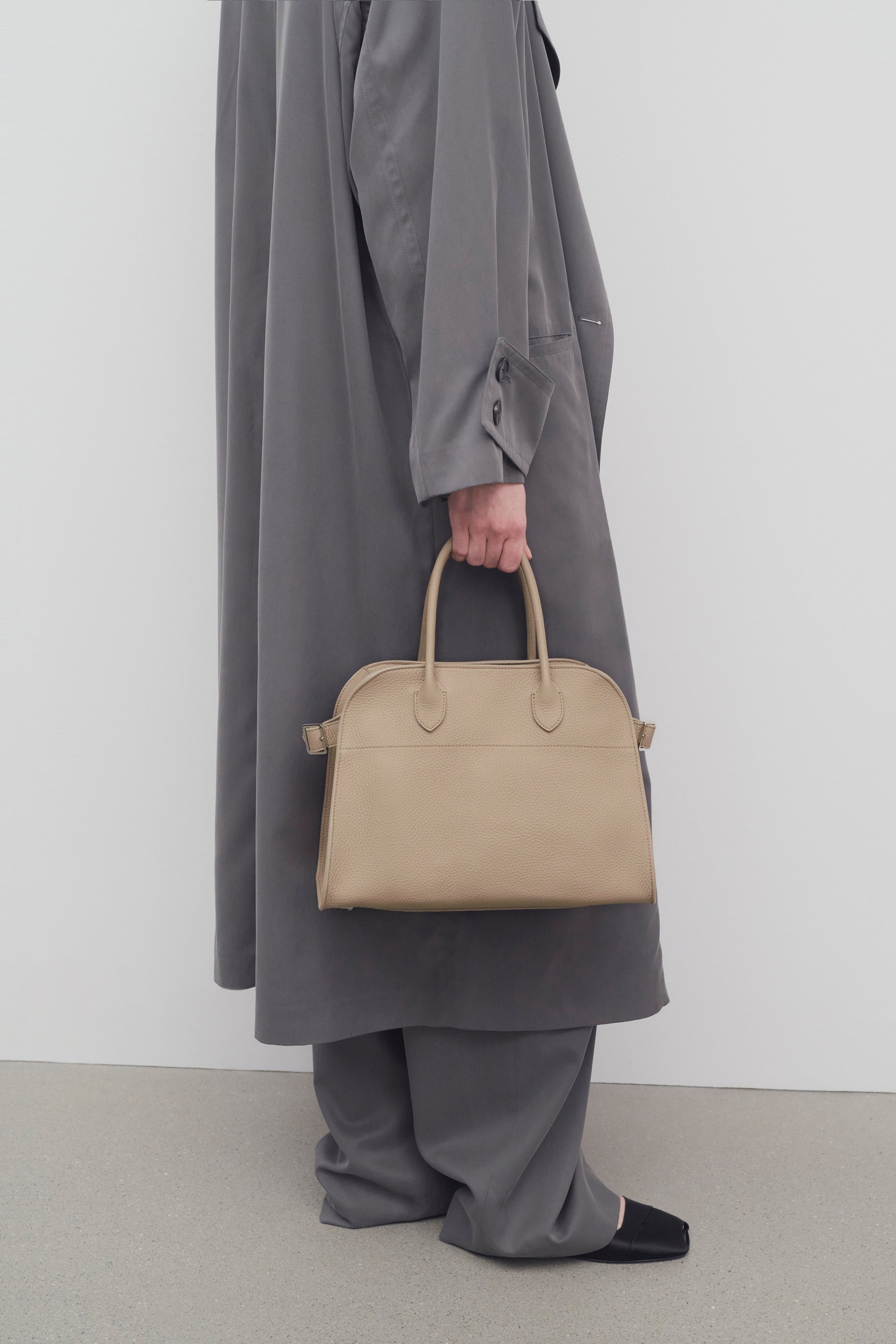 Soft Margaux 12 Bag Beige in Leather – The Row