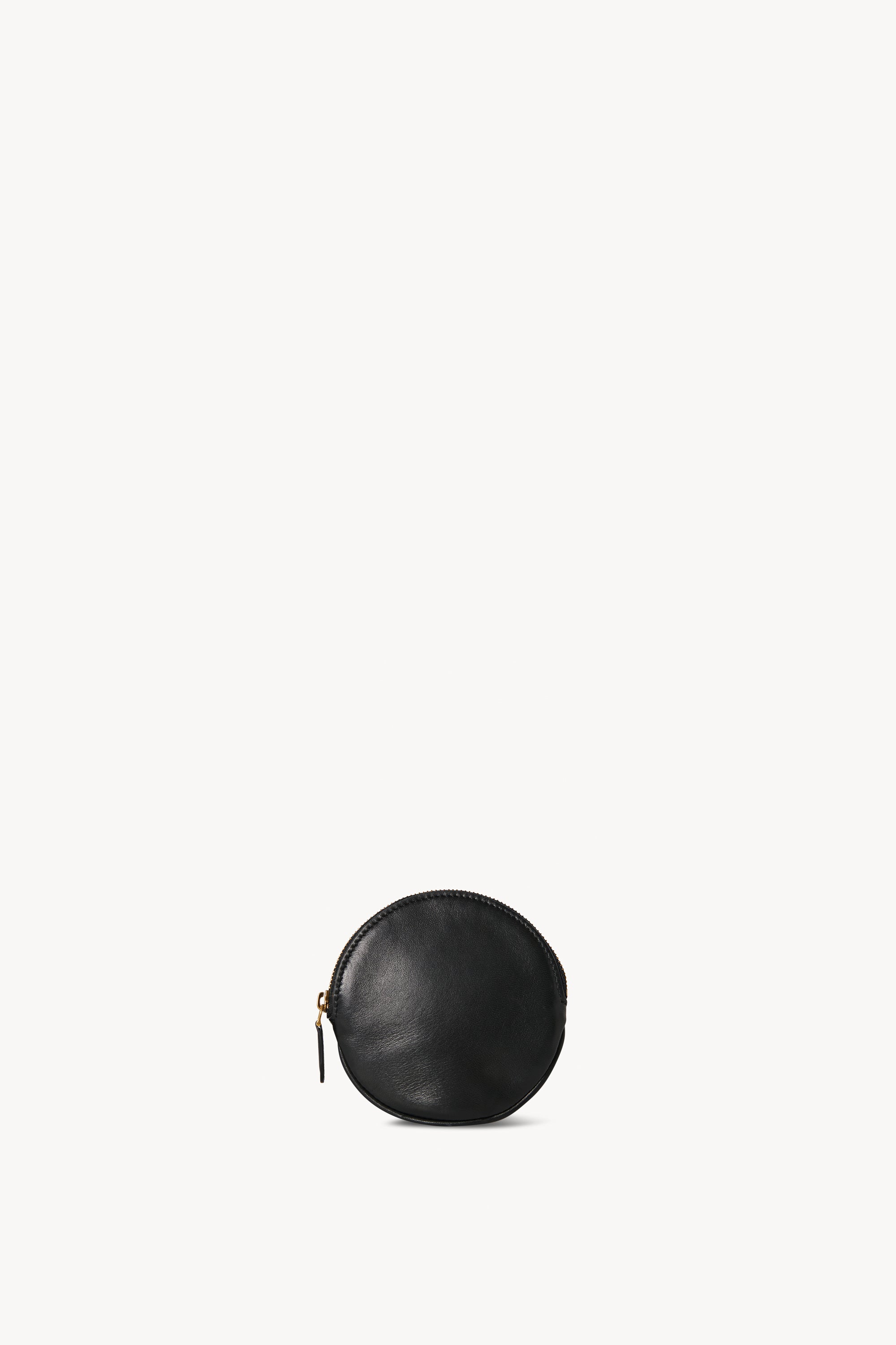 Round Pouch Black in Leather – The Row