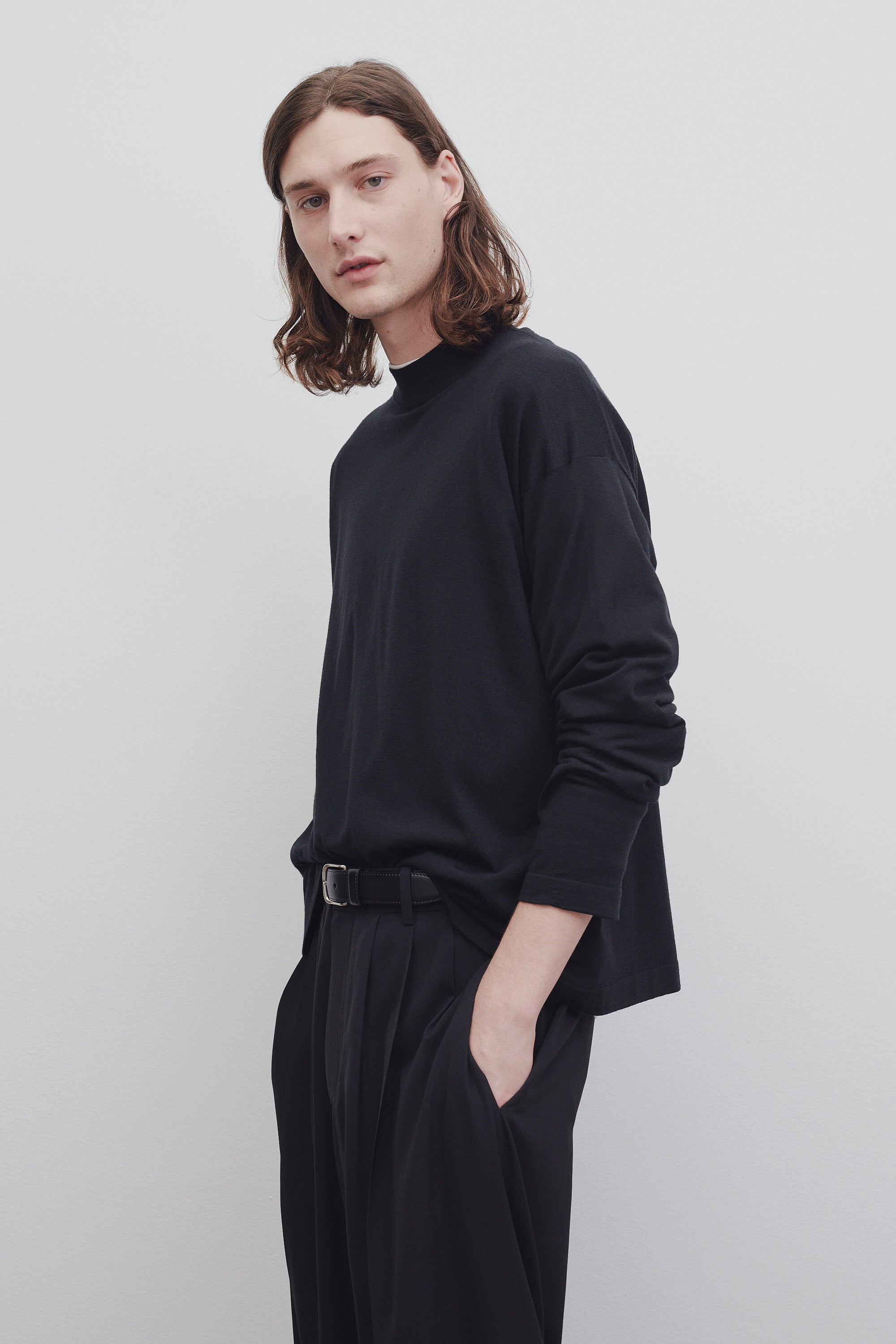 Delsie Mock Neck Black in Wool – The Row